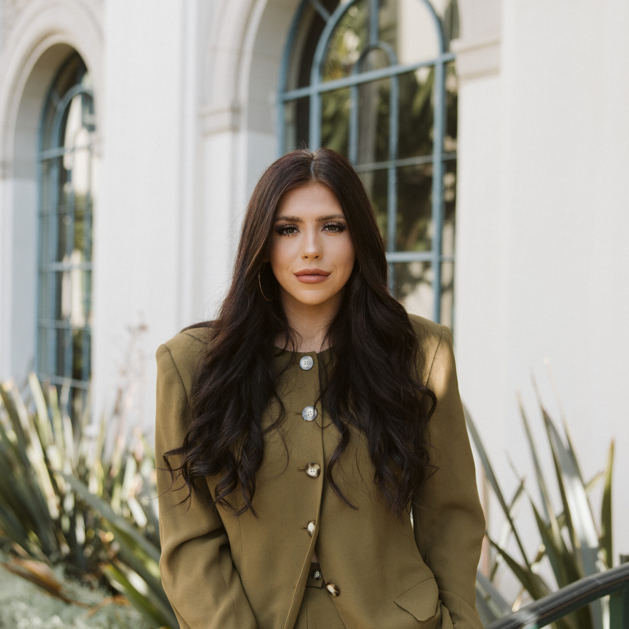 Lizzie Morgan - Jeff Roberts Agency