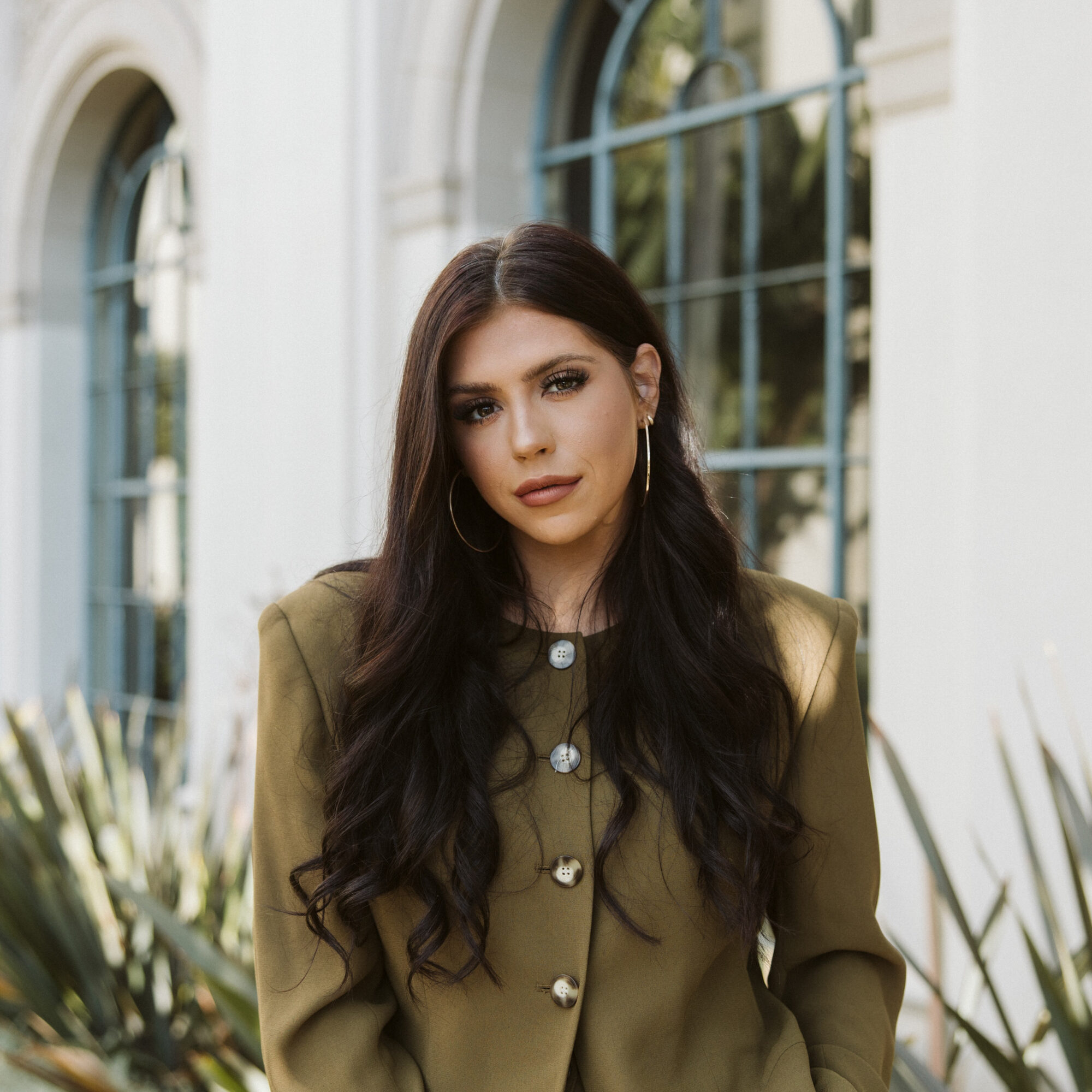 Lizzie Morgan - Jeff Roberts Agency